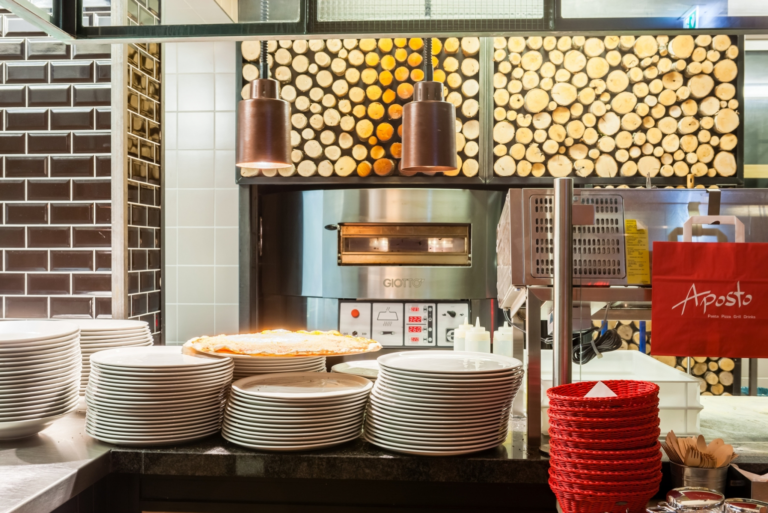 Aposto Restaurant - dreamTeam* Production